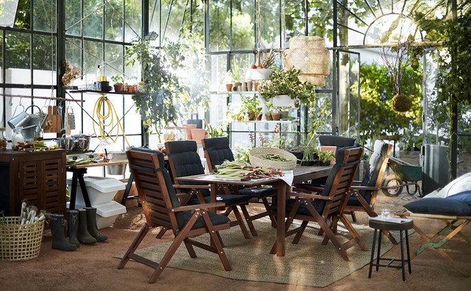 Ashley Klinger & Co. - prop & interior stylists - Hans Blomquist - Overview