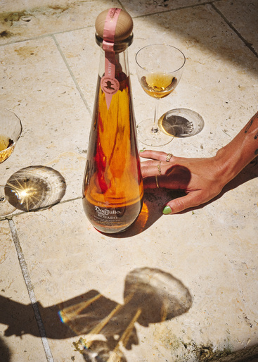 Ashley Klinger & Co. - Marcus Nilsson